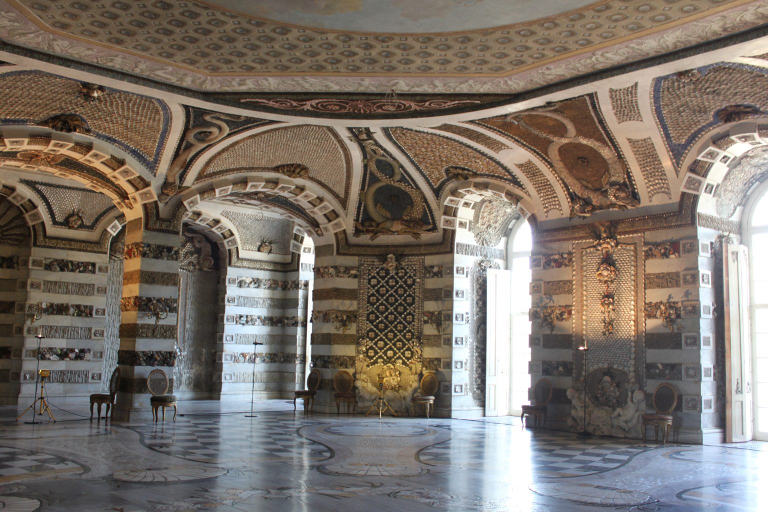 The New Palace and the peak of Kilimanjaro - Postcolonial Potsdam